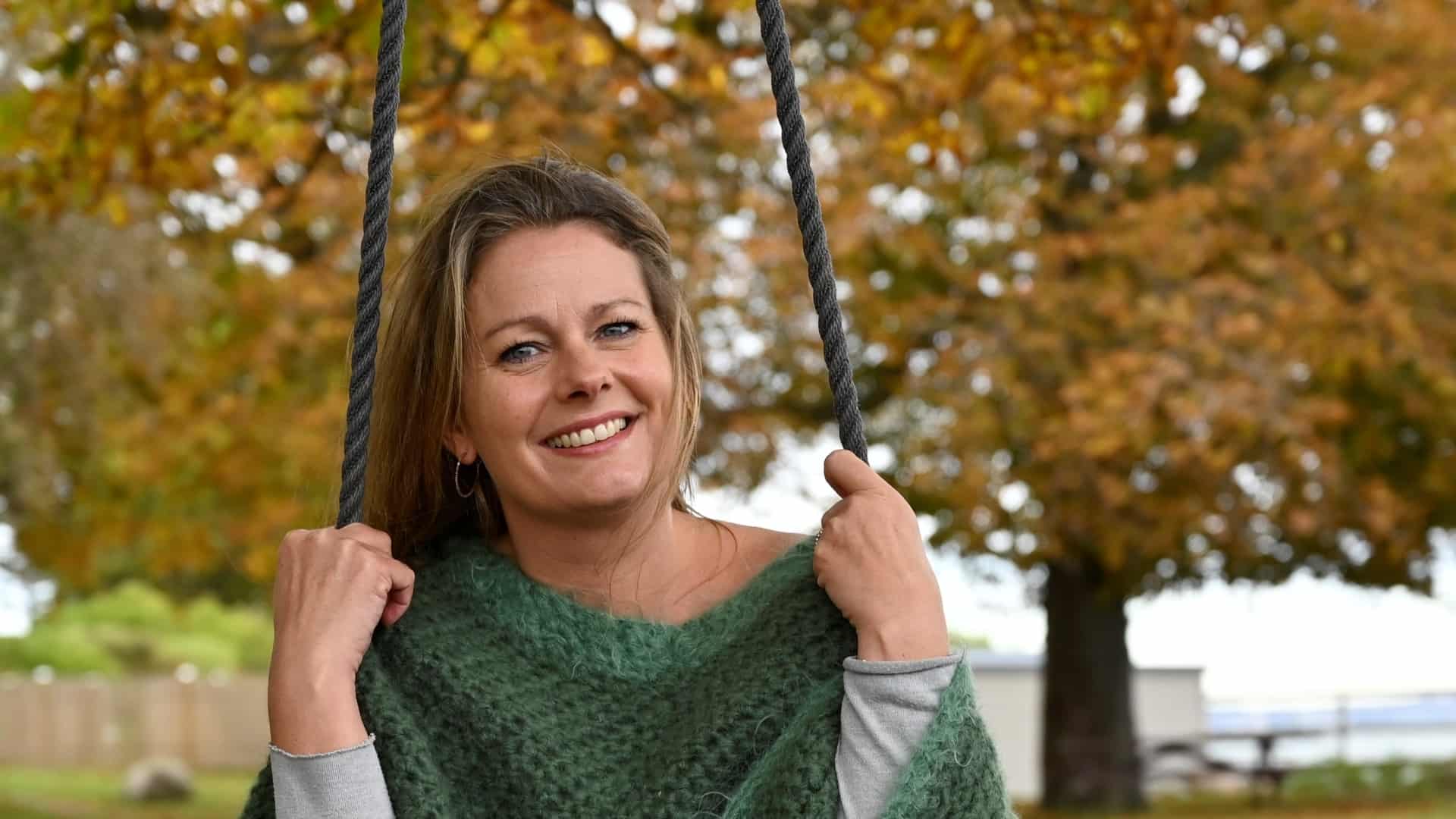 Sarah tog sit livs valg midt i personlig krise: - Min søn begyndte at ...