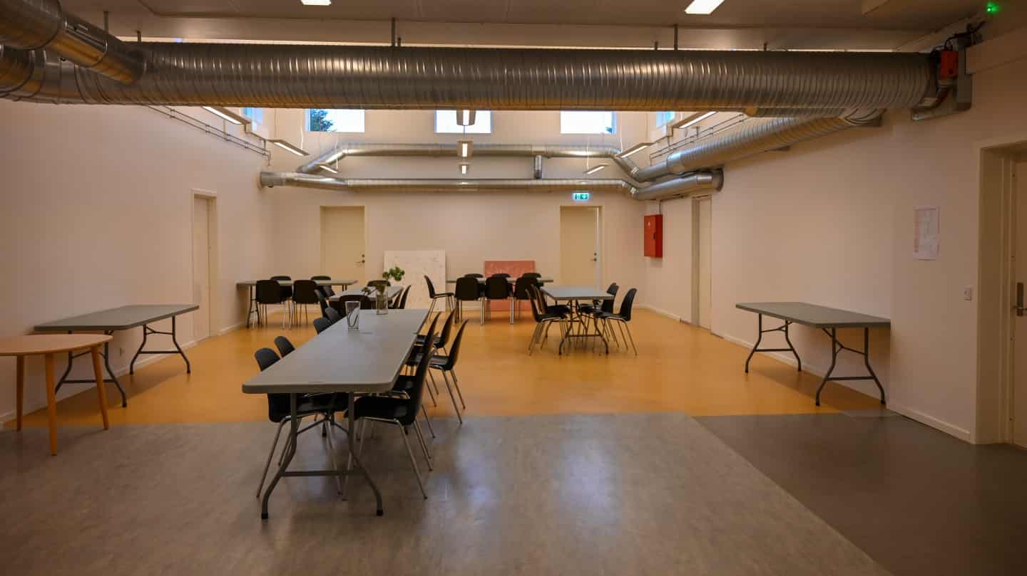Cecilies lejlighed var et klasselokale: 18 unge er flyttet ind på byens ...