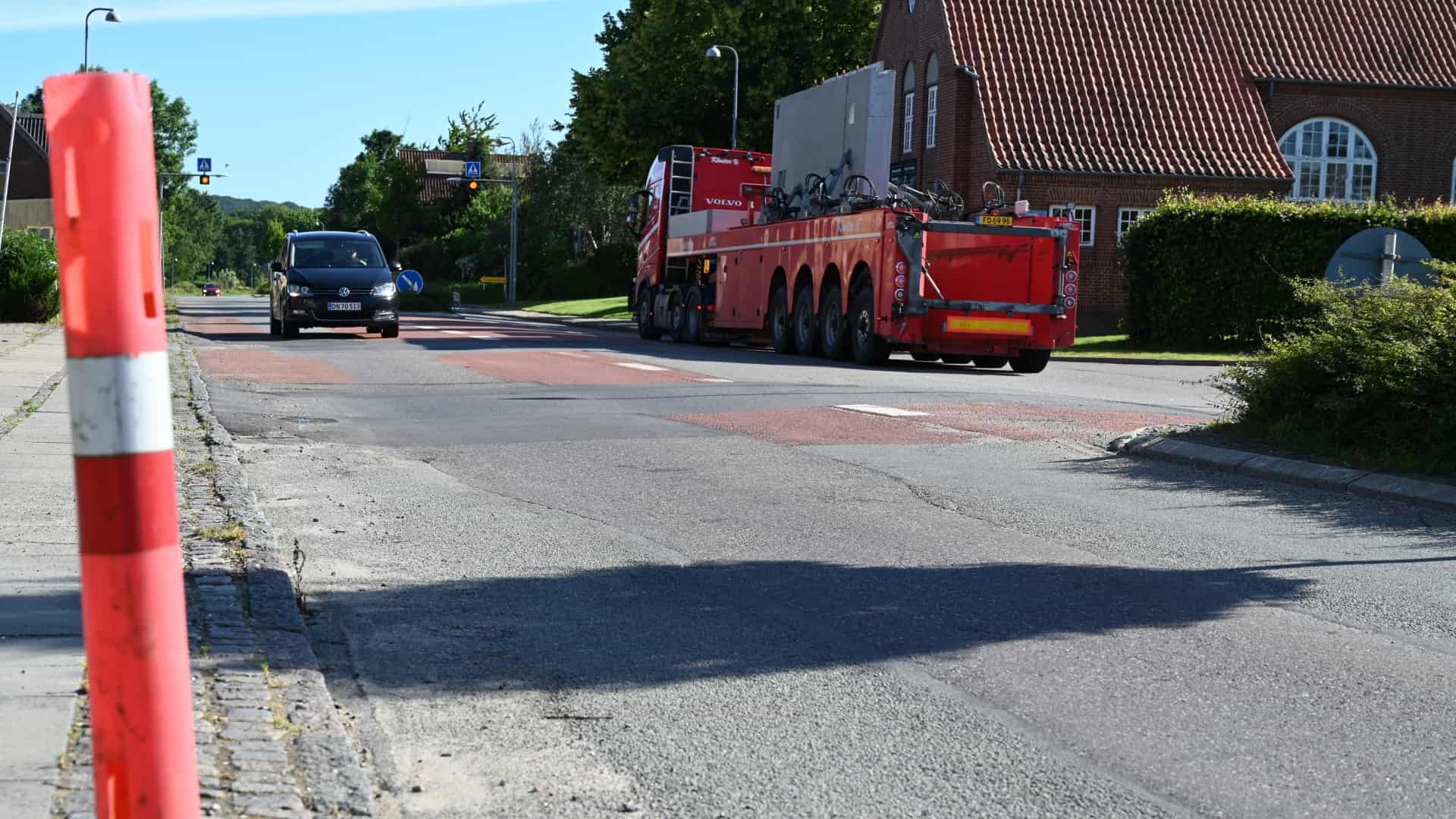 Hovedvej gennem Gedved skal brækkes op på ny: Kommunen underkender ...
