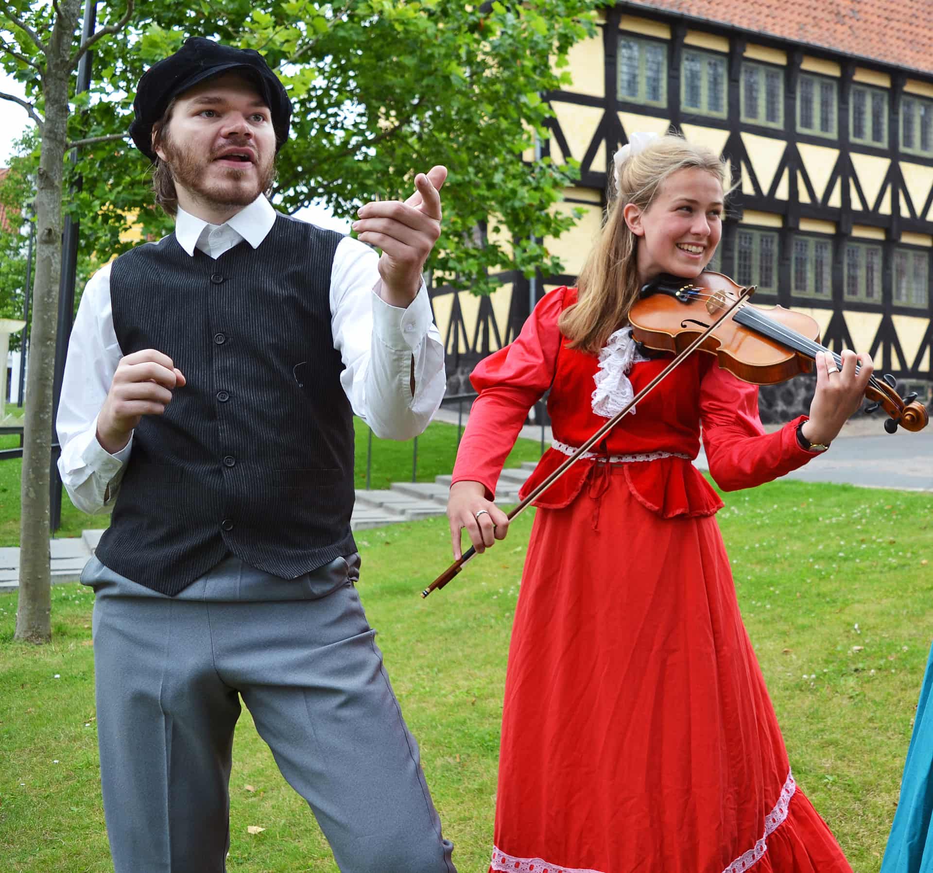 Gamle skillingsviser på Gl. Torvedag | ugeavisen.dk