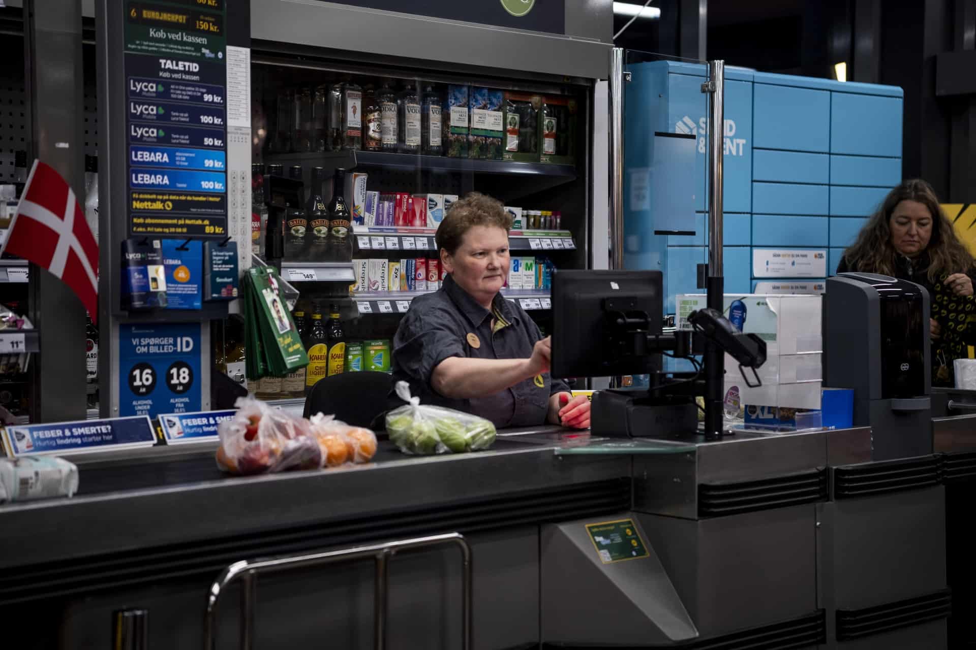 Se billederne: Nu er der kun 'nye' Netto'er i Viborg - fredag åbnede ...