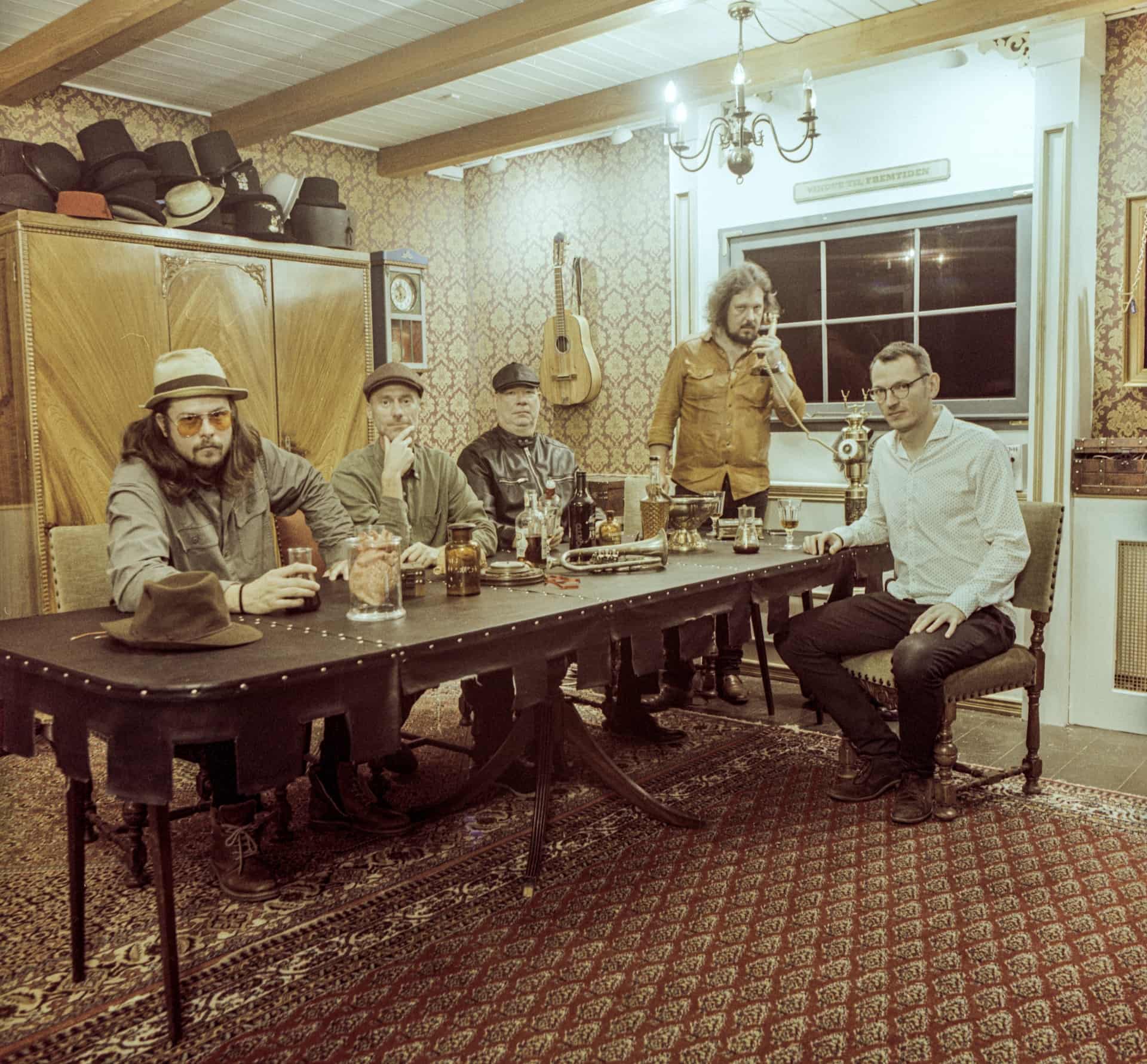 Aarhusband på verdensscenen: Blege nordboer spiller med i den ...