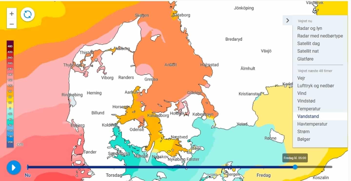DMI advarer om farligt vejr: Sådan rammer stormen - og regnen ...