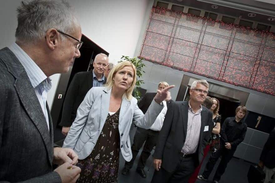 Minister-ros til kystkunst | stiften.dk