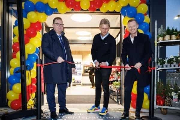 Så blev den røde snor klippet: Byens første Lidl-butik er åbnet ...