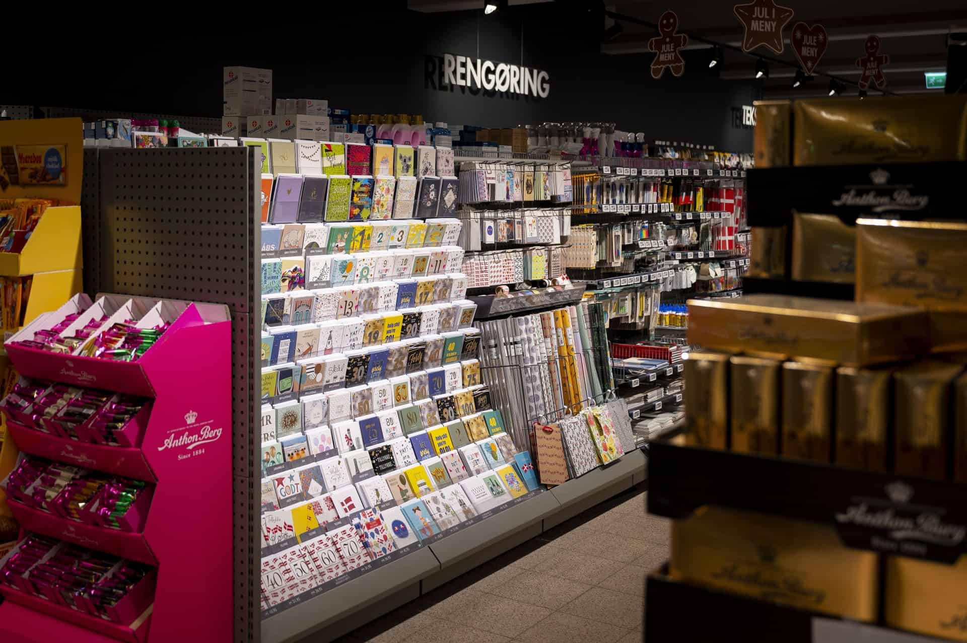 I fire måneder er to store dagligvareforretninger blevet ...