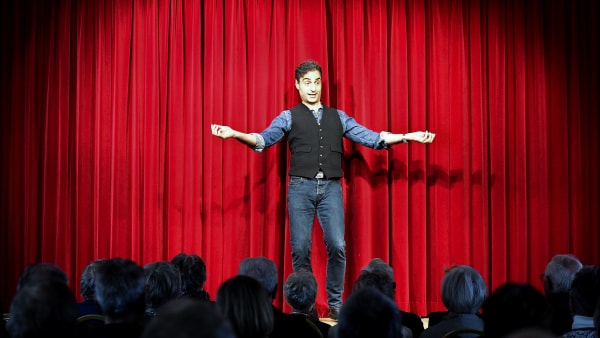 Farshad Kholghi: Jeg har kun fortrudt de vittigheder, jeg ikke har ...